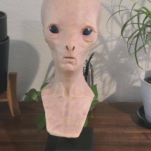 Alien Head Bust - Etsy