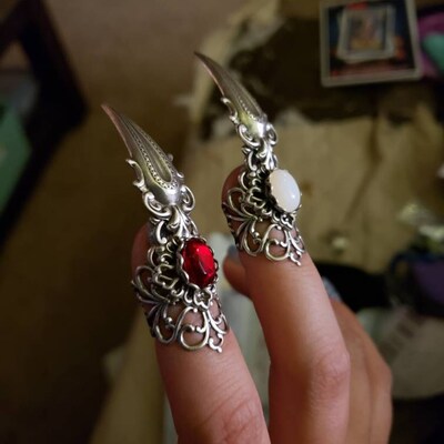 Gothic Claw Ring White Opal Goth Girl Vampire Moonstone Opalescent ...