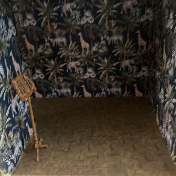 Round Miniature Dining Table, Mahogany. - Etsy