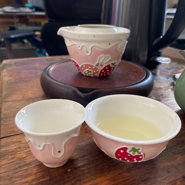 Strawberry Gaiwan Set, Handmade Tea Drinker Gifts, Handpainted ...