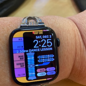 ANIMATED Sci-fi Inspired Apple Watch Face by Valo Creations Perfect for ...