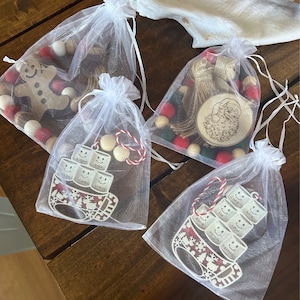 Barbie Wood Bead Garland, Barbie Party Decorations, Barbie Decor ...