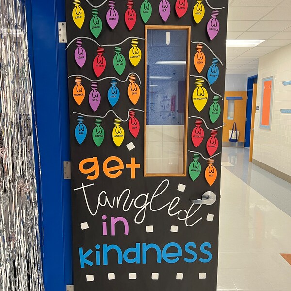 Kindness Holiday Door Decor: Winter Classroom Bulletin Board (digital ...