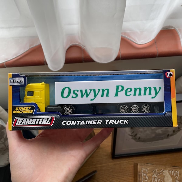 PERSONALISED NAME Toy Lorry Truck Toy Car Model Boy Girl Dad Mom Uncle ...