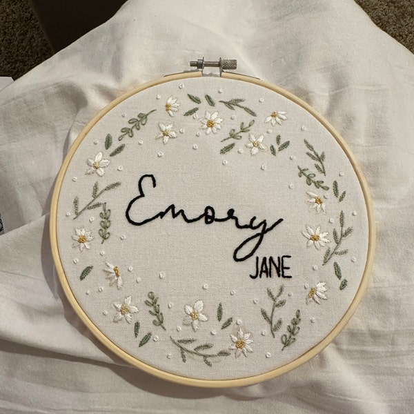 Daisy Custom Name Hoop Pattern, Hand Embroidery PDF Pattern, Custom ...