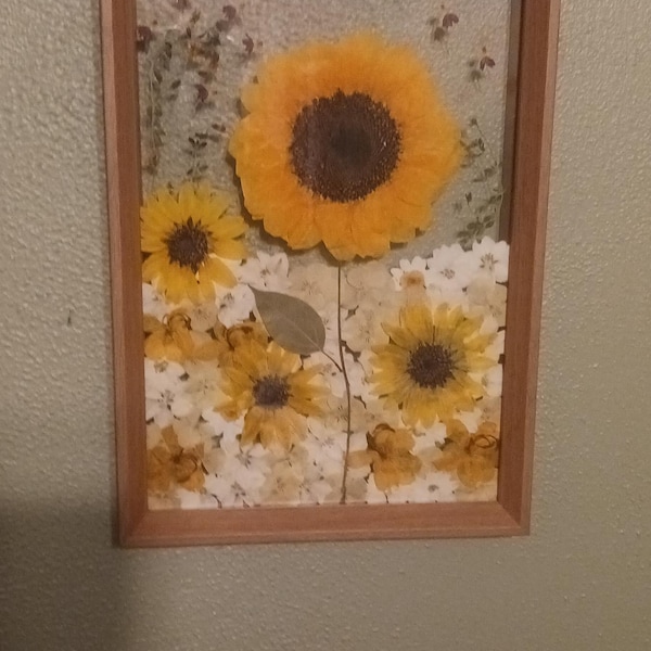 Dark Tones Pressed Flowers Frame, Wooden Stand Dried Flower Frame ...