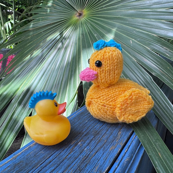 Rubber Ducks Knitting Pattern - PDF - Cute Rubber Duckies! Easy ...