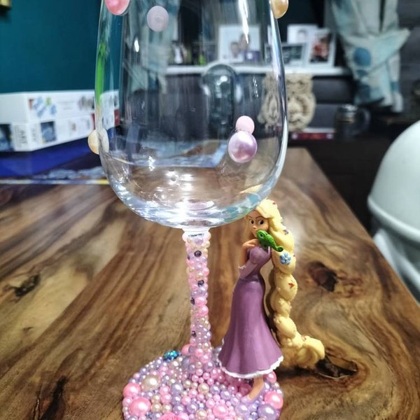 Rapunzel Wine Glass, Rapunzel Gift, Rapunzel Glass, Character Wine ...