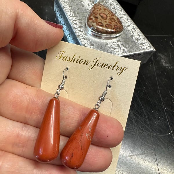 Neon Pink Aura Quartz Cluster UV Reactive Crystal Cute Kids Room Decor ...