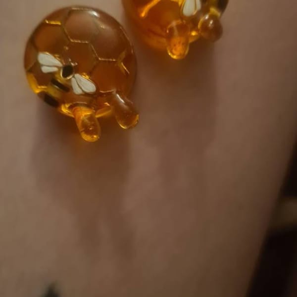 Honey Bee Plugs 19mm-25mm With Bee's Honeycombs, Dripping Honey, Pair ...