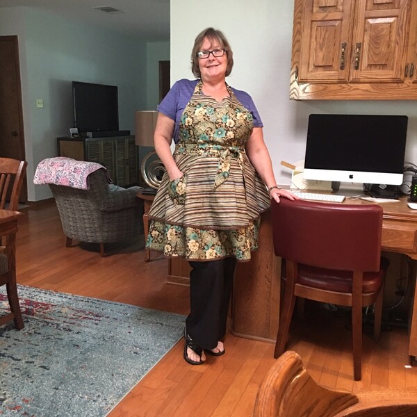 Plus Size Curvy Apron Sewing Pattern PDF Women's Full and Half - the ...