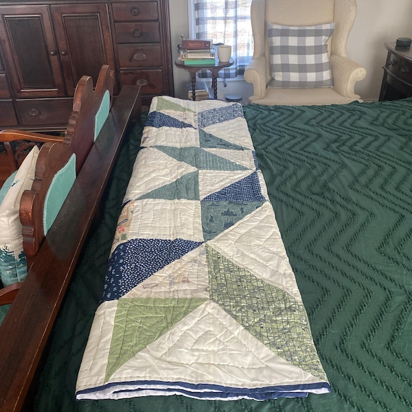 Large Double Patchwork Quilt . Traditional Round the World Pattern in ...