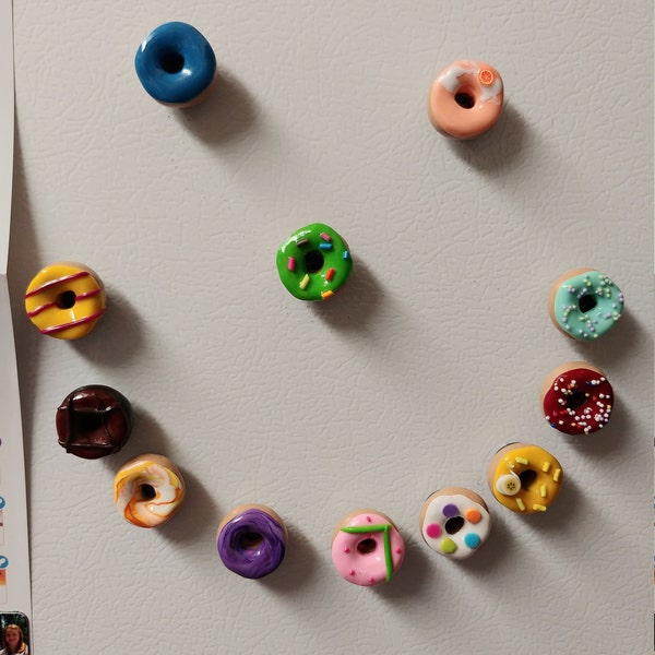 SET OF 4 Donut Magnets – Handmade Polymer Clay Doughnut Fridge Magnets ...