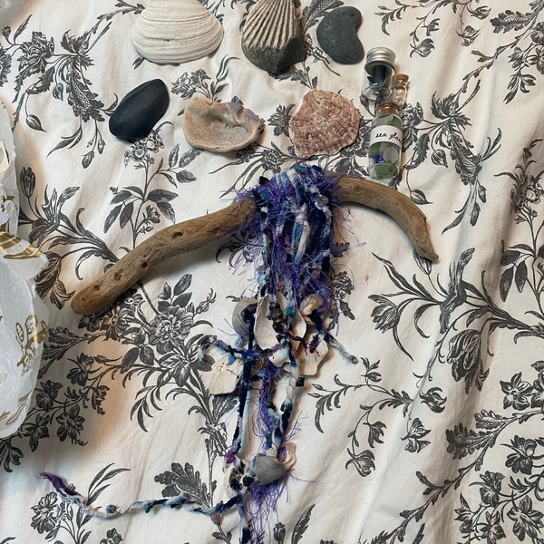 Cedar Smoke Cleansing Wands Wildcrafted Smudge Bundles Housewarming ...