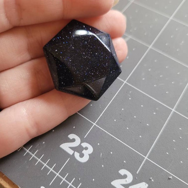 Hex's Hexagon Crystal Carving - Etsy