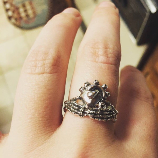 Sterling Skeletal Claddagh Ring - Etsy