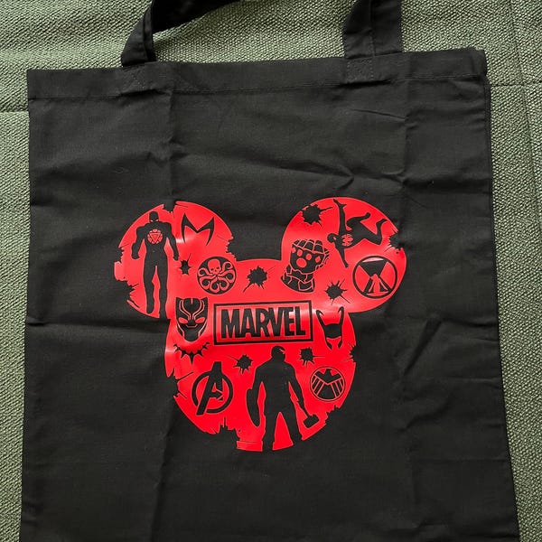 Dragons Sprayed Edge Designs on Fourth Wing and Iron Flame Custom ...