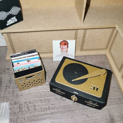 Mini Record Player Papercraft Template Beginner Cricut Activity to Make ...