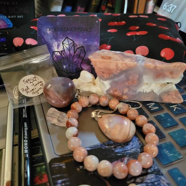 Extremely Rare Purple and Pink Gobi Eye Agate Palmstone! Colorful Gobi ...