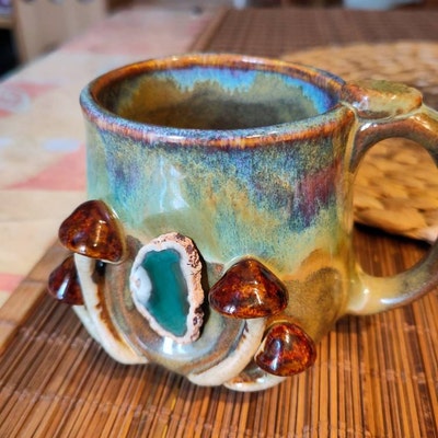Crystal Mug With Rose Quartz, Mushroom Mug With Crystal, Stoneware ...