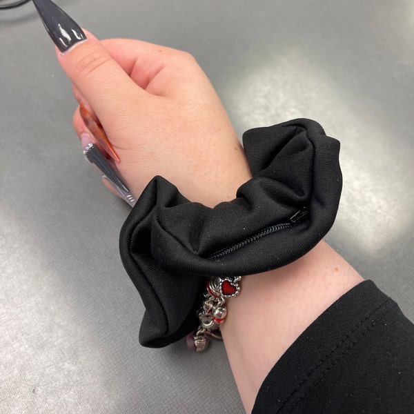 White Zipper Scrunchie / White Scrunchie With Pocket / Pocket Scrunchie ...