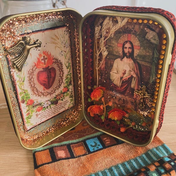 Pocket Shrine Dedicated to the Archangel Gabriel & the Annunciation ...