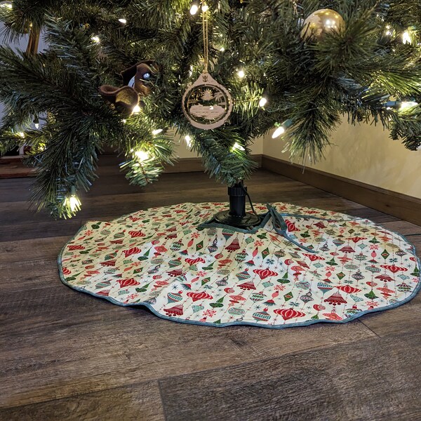 TREE SKIRT: 40 Handmade Quilted Tree Skirt - Etsy