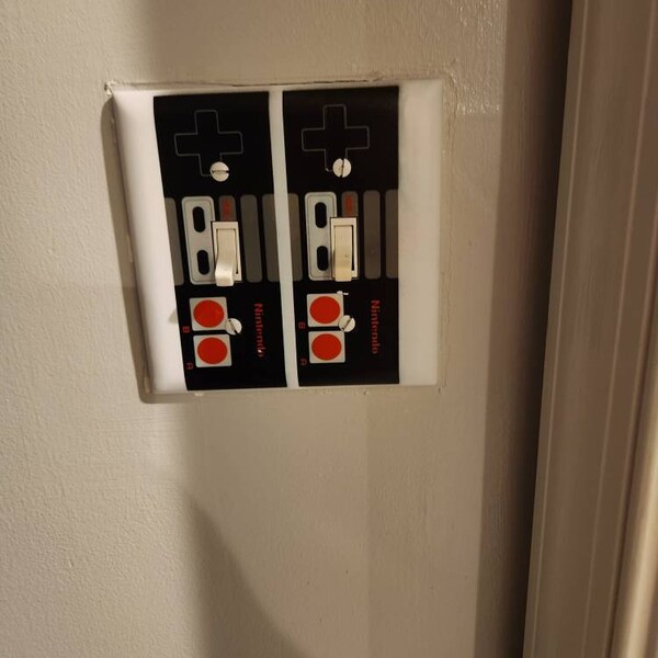 Super Mario Bros. 2 Player Select Key Holder Keys Organizer Hanger Wall ...