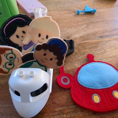 Set of 4 Finger Puppets and Rocket Inspired by Einstein Friends Show - Etsy