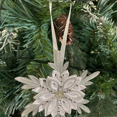 Handmade Snowflake CHRISTMAS Tree Decoration/ornament in Light Blue ...