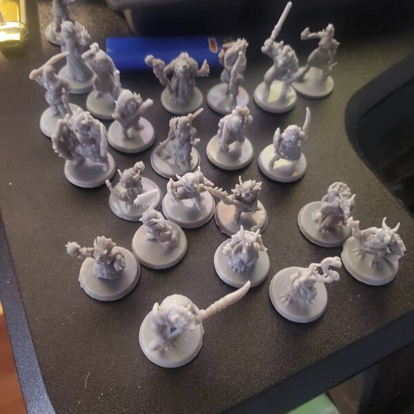 Dnd Essential Monster Mini Pack 2 - 22 Miniatures! - EC3D, Pathfinder ...