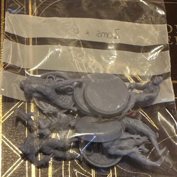 Modular Miniature Display Starter Set 1 Shelfventures Miniatures ...