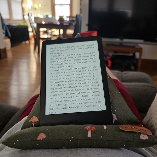 MEDIUM Navy Blue W/white Circular Design Kindle/e Reader/tablet ...