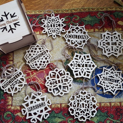 PERSONALIZED SNOWFLAKE ORNAMENT // Personalized Christmas Decoration ...