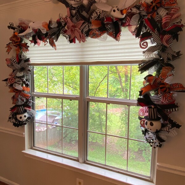 Beautiful X-large Green Monster Garland With Green Monsters ,fuzzy Hat ...