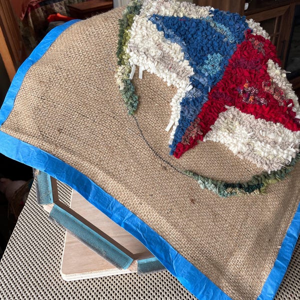 UNSTAINED Swivel Rug Hooking Lap Frame | 11x14 Inside Hooking Area - Etsy