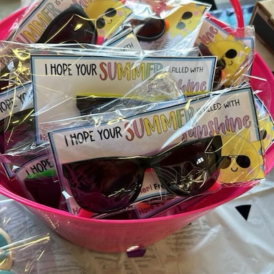 Employee Appreciation Tootsie Roll Tag, Thanks for the Important Roll ...