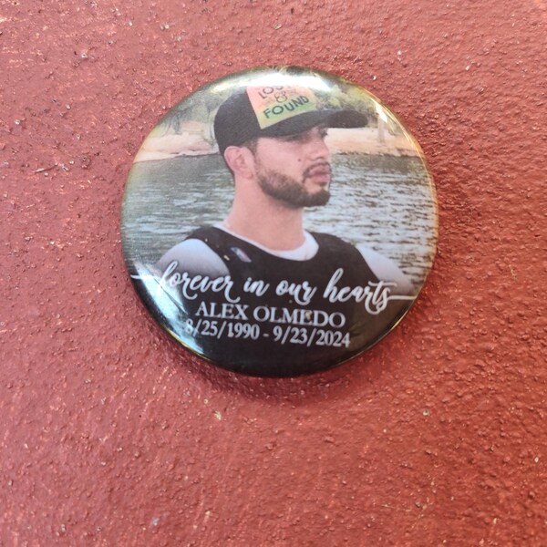 Custom Photo Graduation Button Pins or Magnets Keepsake 2024 Graduation ...