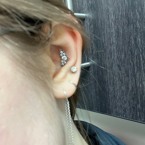 ASTM F136 Titanium Conch Labret, Curved Gem and Bead Conch Earring ...