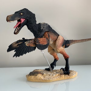 Linheraptor Exquisitus 2nd Release Beasts of the Mesozoic - Etsy UK