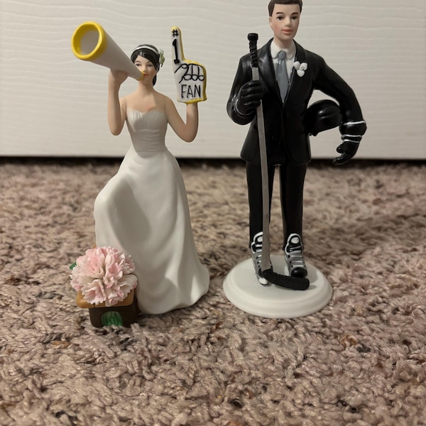 Custom Wedding Cake Topper Funny Bride and Groom Bride Carrying Groom ...