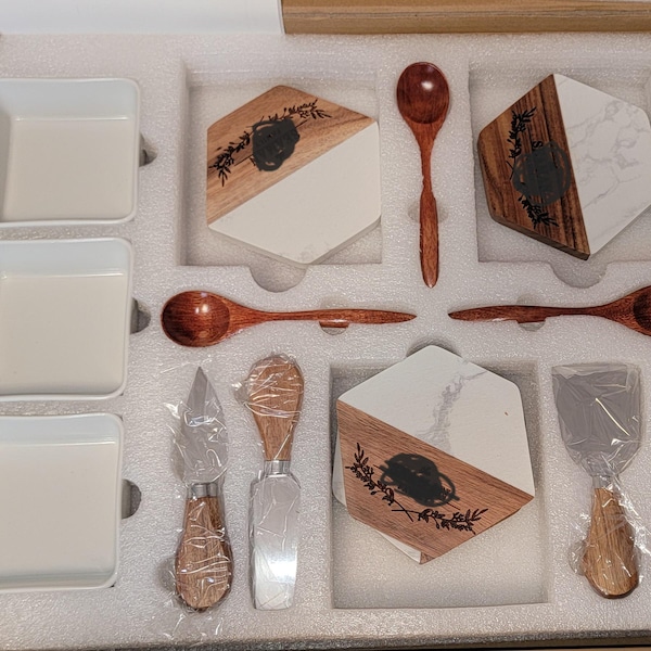 Personalized Charcuterie Board Set, Gift for Couples, Grandma Gift Idea ...