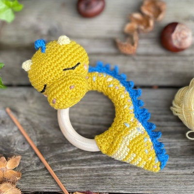 CROCHET PATTERN Dexter the Dragon Crochet Amigurumi Rattle Teether Ring ...