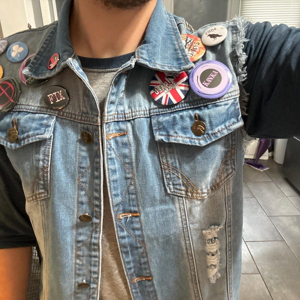 The Last of Us Ellie Backpack Cosplay Pin Button Badge - Etsy