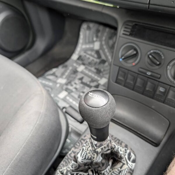 CHECKMATE - 90s White Retro Checker Universal Shift Boot - Handmade ...