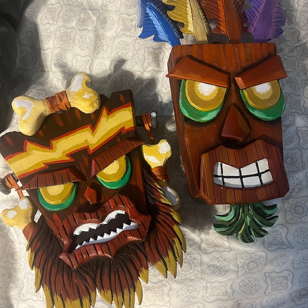 Aku Aku and Uka Uka, Tiki Mask, Crash Bandicoot - Etsy