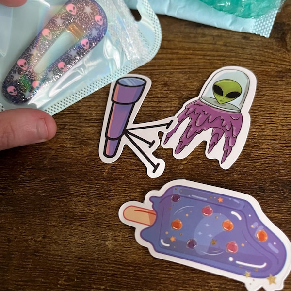 Alien Hair Clip 90s Y2K Space Kawaii Barrettes Glow in the Dark - Etsy