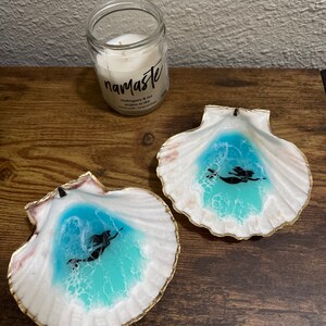 Epoxy Resin Waves Beach Wall Hanging Hand Painted Turtles on | Etsy