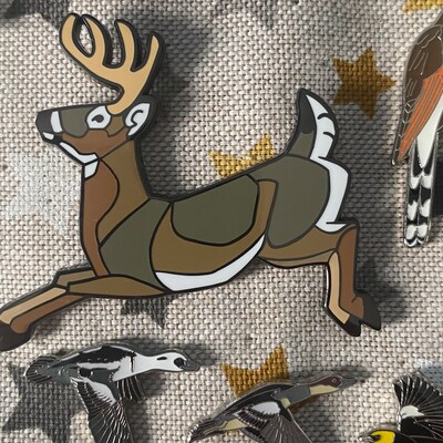 White Tailed Deer Hard Enamel Pin Deer Pin Buck Pin Art Deco - Etsy