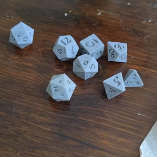 Red Highlander Fighter Polyhedral Dice & Pencil Holder Display - TTRPG ...